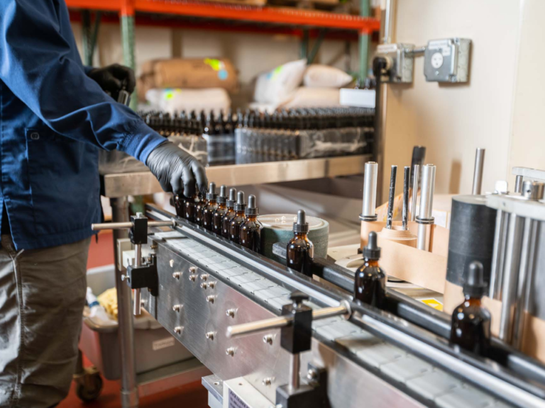 Liquid Manufacturing Specialists for Mixtures - Yellow Emperor